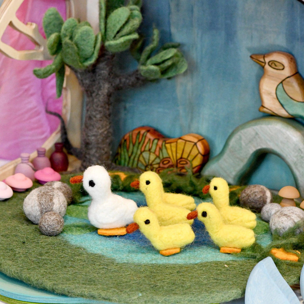 Tara Treasures: Duck Pond with 6 Ducks Play Mat Playscape – Animal ...