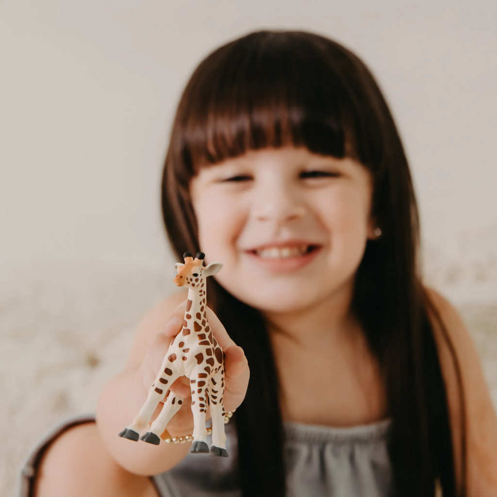 Safari Ltd Giraffe Baby – Animal Kingdoms Toy Store