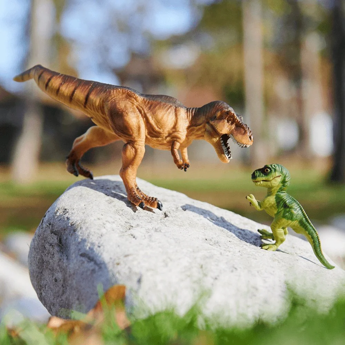 Safari Ltd Tyrannosaurus Rex with Augmented Reality – Animal Kingdoms ...
